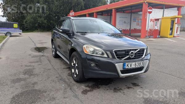 Black Volvo XC60 2009 in Riga, with an engine capacity of 2.40 L and mileage of 360 thousand km for 5600 €, photo 2 on AUTOMOTO.COM.LV