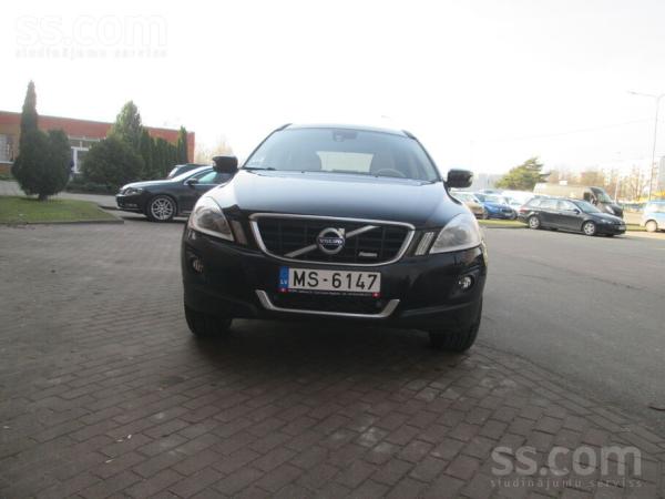 Melns Volvo XC60 2009 Rīga, ar dzinēja tilpumu 2.40 L un nobraukumu 303 tūkst. km par 4999 €, foto 8 vietnē AUTOMOTO.COM.LV
