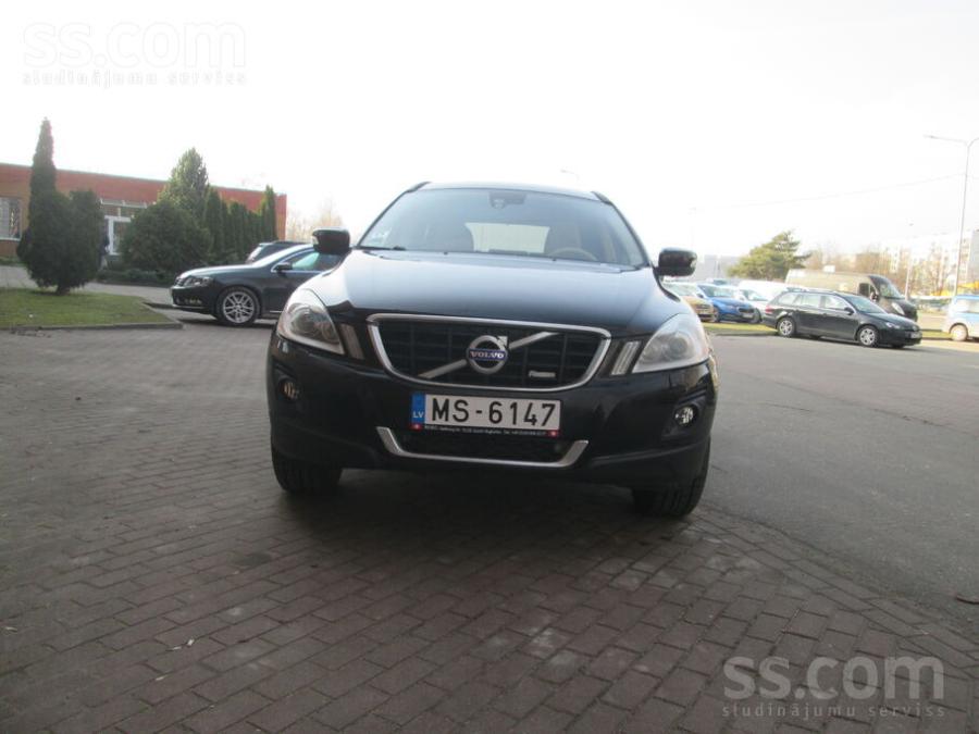 Melns Volvo XC60 2009 Rīga, ar dzinēja tilpumu 2.40 L un nobraukumu 303 tūkst. km par 4999 €, foto 8 vietnē AUTOMOTO.COM.LV