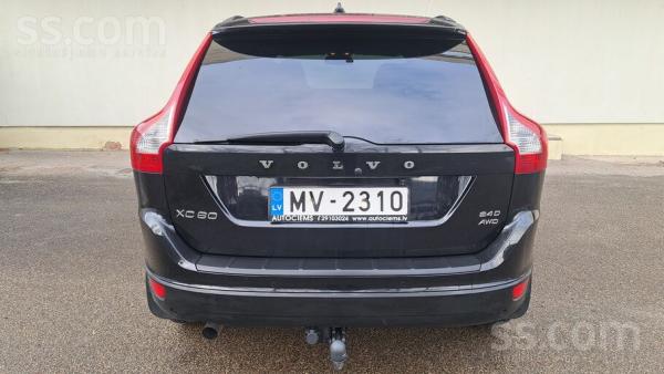 Melns Volvo XC60 2009 Ogre, ar dzinēja tilpumu 2.40 L un nobraukumu 269 tūkst. km par 7750 €, foto 7 vietnē AUTOMOTO.COM.LV