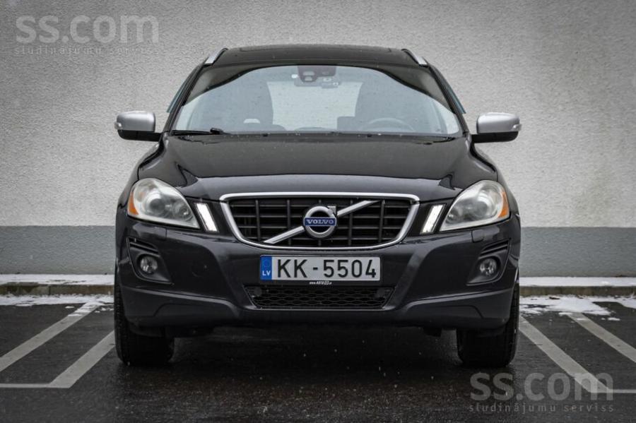 Black Volvo XC60 2009 in Riga, with an engine capacity of 2.40 L and mileage of 0 thousand km for 7990 €, photo 2 on AUTOMOTO.COM.LV