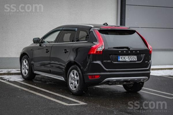 Melns Volvo XC60 2009 Rīga, ar dzinēja tilpumu 2.40 L un nobraukumu 0 tūkst. km par 7990 €, foto 6 vietnē AUTOMOTO.COM.LV