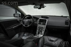 Black Volvo XC60 2009 in Riga, with an engine capacity of 2.40 L and mileage of 0 thousand km for 7990 €, photo 13 on AUTOMOTO.COM.LV