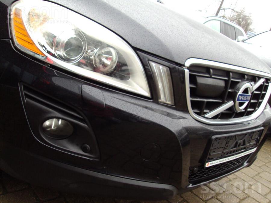 Black Volvo XC60 2009 in Riga, with an engine capacity of 2.40 L and mileage of 261 thousand km for 9400 €, photo 14 on AUTOMOTO.COM.LV