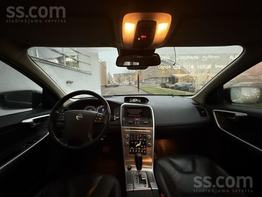 Melns Volvo XC60 2009 Rīga, ar dzinēja tilpumu 2.40 L un nobraukumu 0 tūkst. km par 6700 €, foto 7 vietnē AUTOMOTO.COM.LV