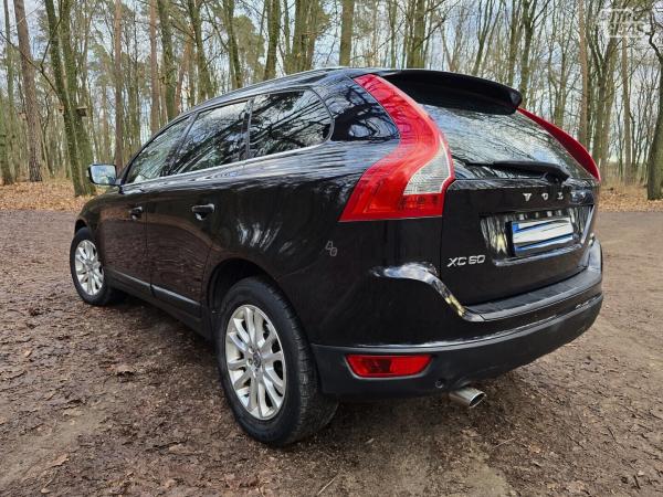 Black Volvo XC60 2009 in Vilnius, with an engine capacity of 2.40 L and mileage of 360 thousand km for 6500 €, photo 6 on AUTOMOTO.COM.LV