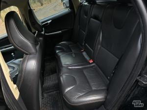 Black Volvo XC60 2009 in Vilnius, with an engine capacity of 2.40 L and mileage of 360 thousand km for 6500 €, photo 17 on AUTOMOTO.COM.LV