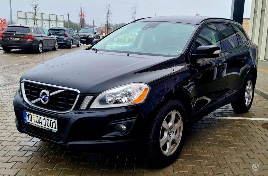 Melns Volvo XC60 2009 Viļņa, ar dzinēja tilpumu 2.40 L un nobraukumu 298 tūkst. km par 7699 €, foto 6 vietnē AUTOMOTO.COM.LV