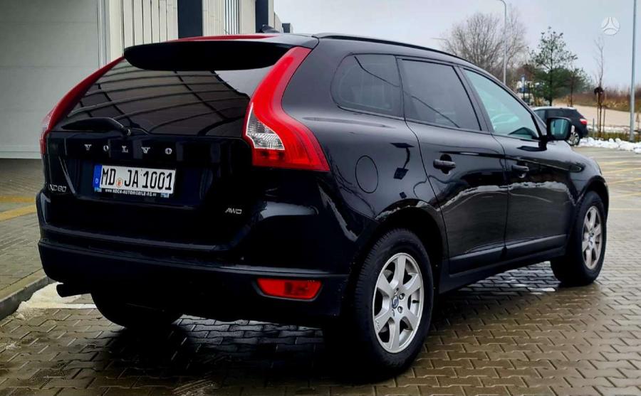 Melns Volvo XC60 2009 Viļņa, ar dzinēja tilpumu 2.40 L un nobraukumu 298 tūkst. km par 7699 €, foto 8 vietnē AUTOMOTO.COM.LV