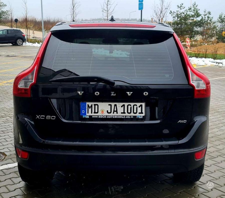 Melns Volvo XC60 2009 Viļņa, ar dzinēja tilpumu 2.40 L un nobraukumu 298 tūkst. km par 7699 €, foto 9 vietnē AUTOMOTO.COM.LV