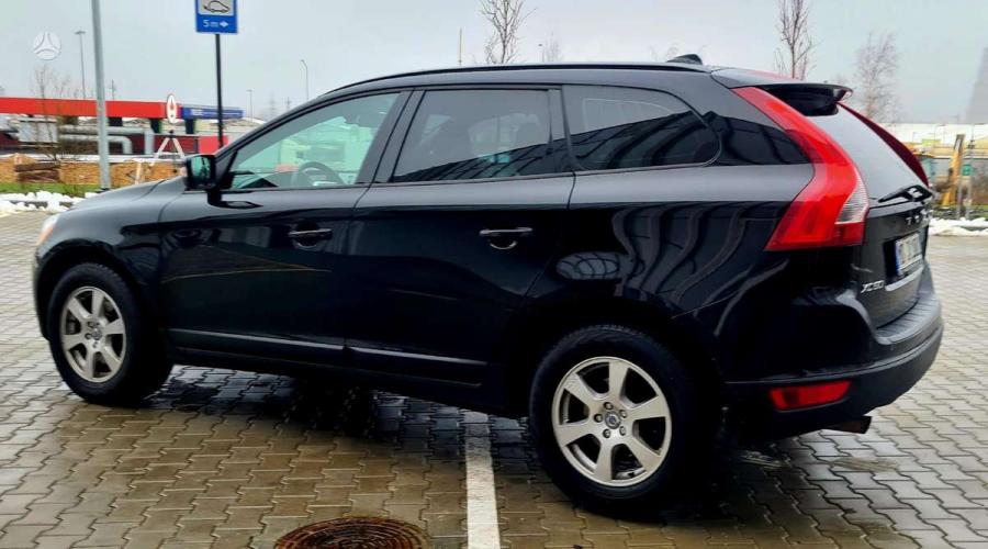 Melns Volvo XC60 2009 Viļņa, ar dzinēja tilpumu 2.40 L un nobraukumu 298 tūkst. km par 7699 €, foto 10 vietnē AUTOMOTO.COM.LV