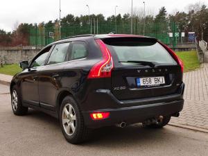 Black Volvo XC60 2009 in Vilnius, with an engine capacity of 2.40 L and mileage of 376 thousand km for 3650 €, photo 13 on AUTOMOTO.COM.LV