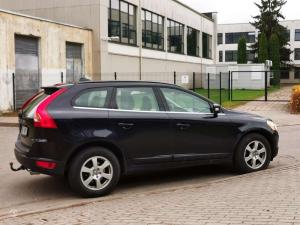 Black Volvo XC60 2009 in Vilnius, with an engine capacity of 2.40 L and mileage of 376 thousand km for 3650 €, photo 35 on AUTOMOTO.COM.LV