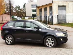 Black Volvo XC60 2009 in Vilnius, with an engine capacity of 2.40 L and mileage of 376 thousand km for 3650 €, photo 36 on AUTOMOTO.COM.LV