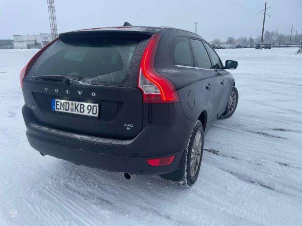 Melns Volvo XC60 2009 Radviliškis, ar dzinēja tilpumu 2.40 L un nobraukumu 270 tūkst. km par 9099 €, foto 4 vietnē AUTOMOTO.COM.LV