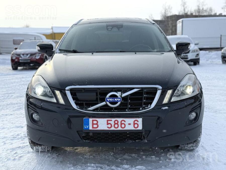 Melns Volvo XC60 2009 Rēzekne, ar dzinēja tilpumu 2.40 L un nobraukumu 318 tūkst. km par 6590 €, foto 1 vietnē AUTOMOTO.COM.LV