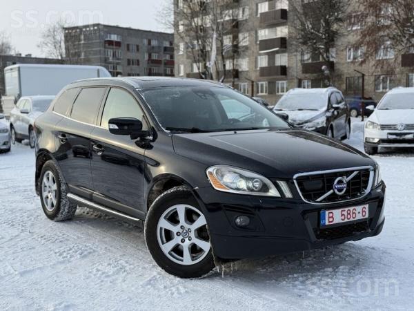 Melns Volvo XC60 2009 Rēzekne, ar dzinēja tilpumu 2.40 L un nobraukumu 318 tūkst. km par 6590 €, foto 2 vietnē AUTOMOTO.COM.LV