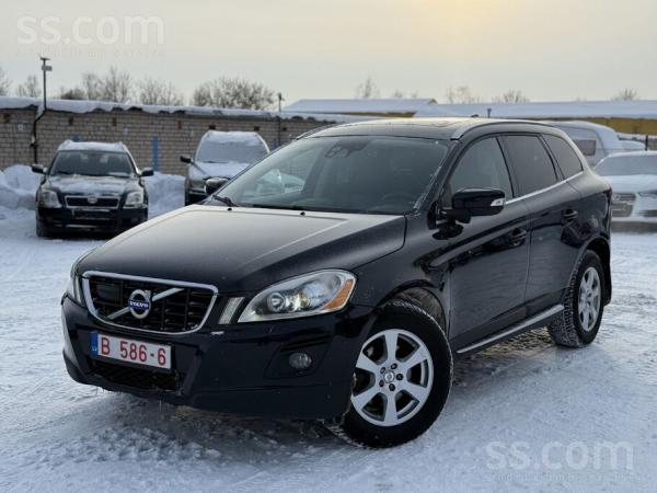 Melns Volvo XC60 2009 Rēzekne, ar dzinēja tilpumu 2.40 L un nobraukumu 318 tūkst. km par 6590 €, foto 4 vietnē AUTOMOTO.COM.LV