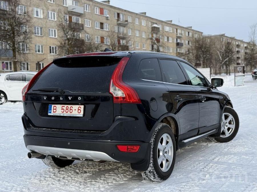 Melns Volvo XC60 2009 Rēzekne, ar dzinēja tilpumu 2.40 L un nobraukumu 318 tūkst. km par 6590 €, foto 5 vietnē AUTOMOTO.COM.LV