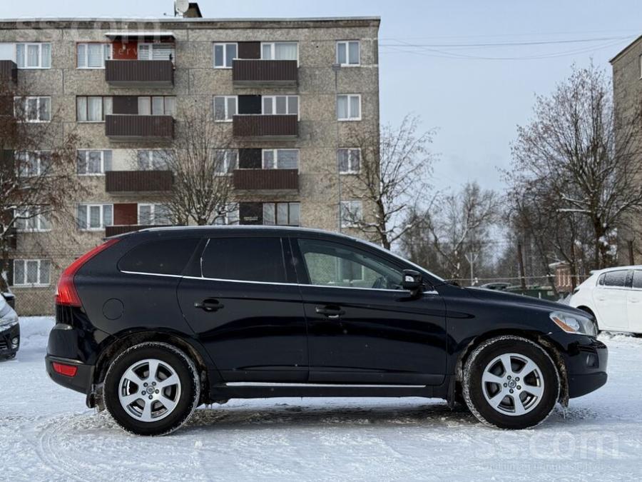 Melns Volvo XC60 2009 Rēzekne, ar dzinēja tilpumu 2.40 L un nobraukumu 318 tūkst. km par 6590 €, foto 6 vietnē AUTOMOTO.COM.LV