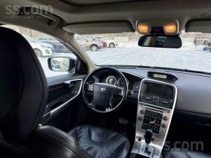 Melns Volvo XC60 2009 Rēzekne, ar dzinēja tilpumu 2.40 L un nobraukumu 318 tūkst. km par 6590 €, foto 10 vietnē AUTOMOTO.COM.LV