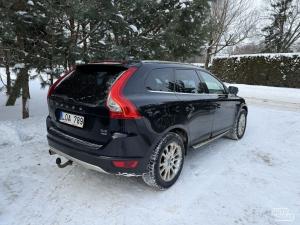 Black Volvo XC60 2009 in Ukmerge, with an engine capacity of 2.40 L and mileage of 286 thousand km for 6850 €, photo 4 on AUTOMOTO.COM.LV