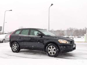 Black Volvo XC60 2009 in Vilnius, with an engine capacity of 2.40 L and mileage of 300 thousand km for 3999 €, photo 26 on AUTOMOTO.COM.LV