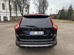 Black Volvo XC60 2009 in Raseiniai, with an engine capacity of 2.40 L and mileage of 300 thousand km for 5500 €, photo 6 on AUTOMOTO.COM.LV