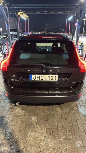 Black Volvo XC60 2009 in Kaunas, with an engine capacity of 2.40 L and mileage of 300 thousand km for 7200 €, photo 17 on AUTOMOTO.COM.LV