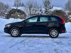 Melns Volvo XC60 2009 Tukums, ar dzinēja tilpumu 2.40 L un nobraukumu 286 tūkst. km par 7390 €, foto 4 vietnē AUTOMOTO.COM.LV