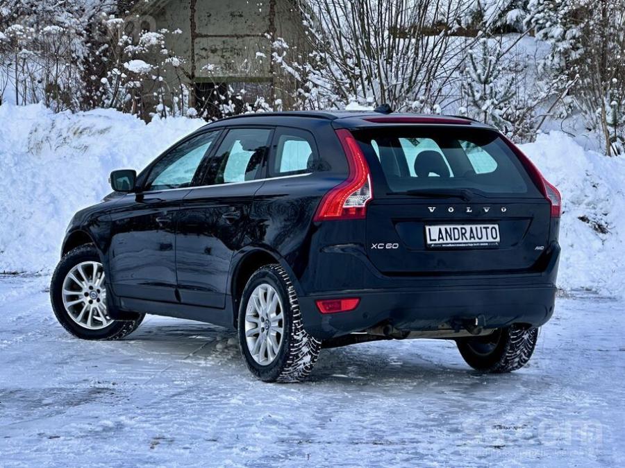 Melns Volvo XC60 2009 Tukums, ar dzinēja tilpumu 2.40 L un nobraukumu 286 tūkst. km par 7390 €, foto 5 vietnē AUTOMOTO.COM.LV