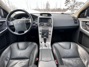 Melns Volvo XC60 2009 Tukums, ar dzinēja tilpumu 2.40 L un nobraukumu 286 tūkst. km par 7390 €, foto 11 vietnē AUTOMOTO.COM.LV