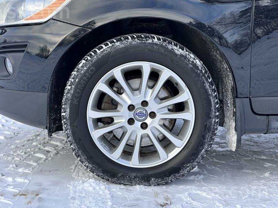 Melns Volvo XC60 2009 Tukums, ar dzinēja tilpumu 2.40 L un nobraukumu 286 tūkst. km par 7390 €, foto 28 vietnē AUTOMOTO.COM.LV