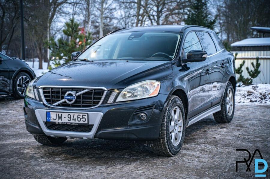 Melns Volvo XC60 2009 Rīga, ar dzinēja tilpumu 2.40 L un nobraukumu 470 tūkst. km par 4990 €, foto 1 vietnē AUTOMOTO.COM.LV