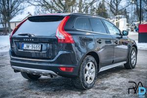 Melns Volvo XC60 2009 Rīga, ar dzinēja tilpumu 2.40 L un nobraukumu 470 tūkst. km par 4990 €, foto 4 vietnē AUTOMOTO.COM.LV