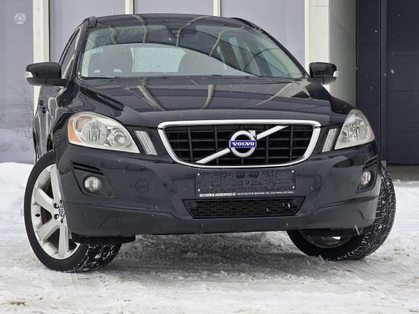 Melns Volvo XC60 2009 Viļņa, ar dzinēja tilpumu 2.40 L un nobraukumu 282 tūkst. km par 9450 €, foto 2 vietnē AUTOMOTO.COM.LV