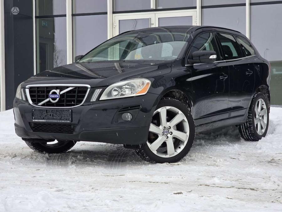 Melns Volvo XC60 2009 Viļņa, ar dzinēja tilpumu 2.40 L un nobraukumu 282 tūkst. km par 9450 €, foto 3 vietnē AUTOMOTO.COM.LV