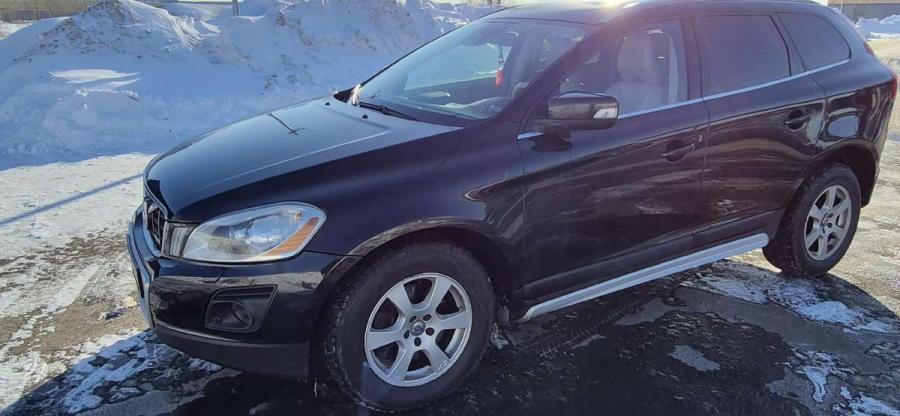 Melns Volvo XC60 2009 Klaipėda, ar dzinēja tilpumu 2.40 L un nobraukumu 380 tūkst. km par 6500 €, foto 2 vietnē AUTOMOTO.COM.LV