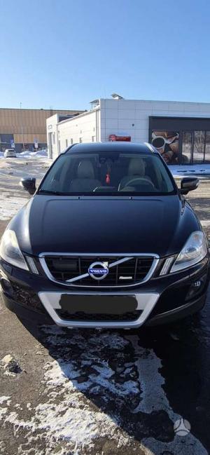 Melns Volvo XC60 2009 Klaipėda, ar dzinēja tilpumu 2.40 L un nobraukumu 380 tūkst. km par 6500 €, foto 3 vietnē AUTOMOTO.COM.LV