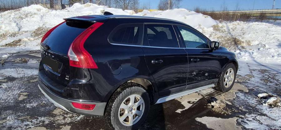 Melns Volvo XC60 2009 Klaipėda, ar dzinēja tilpumu 2.40 L un nobraukumu 380 tūkst. km par 6500 €, foto 7 vietnē AUTOMOTO.COM.LV