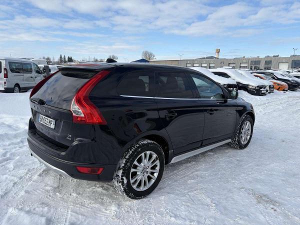 Black Volvo XC60 2009 in Taurage, with an engine capacity of 2.40 L and mileage of 271 thousand km for 5800 €, photo 5 on AUTOMOTO.COM.LV