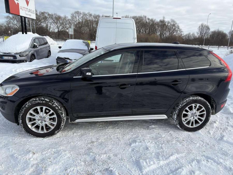 Melns Volvo XC60 2009 Tauragė, ar dzinēja tilpumu 2.40 L un nobraukumu 271 tūkst. km par 5800 €, foto 8 vietnē AUTOMOTO.COM.LV