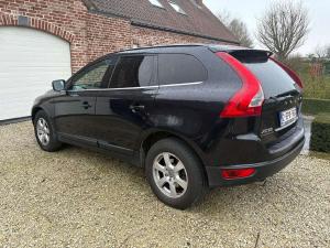 Melns Volvo XC60 2009 Utena, ar dzinēja tilpumu 2.40 L un nobraukumu 249 tūkst. km par 8250 €, foto 3 vietnē AUTOMOTO.COM.LV