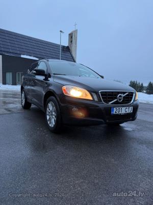 Melns Volvo XC60 2009 Tallina, ar dzinēja tilpumu 2.40 L un nobraukumu 304 tūkst. km par 7750 €, foto  vietnē AUTOMOTO.COM.LV
