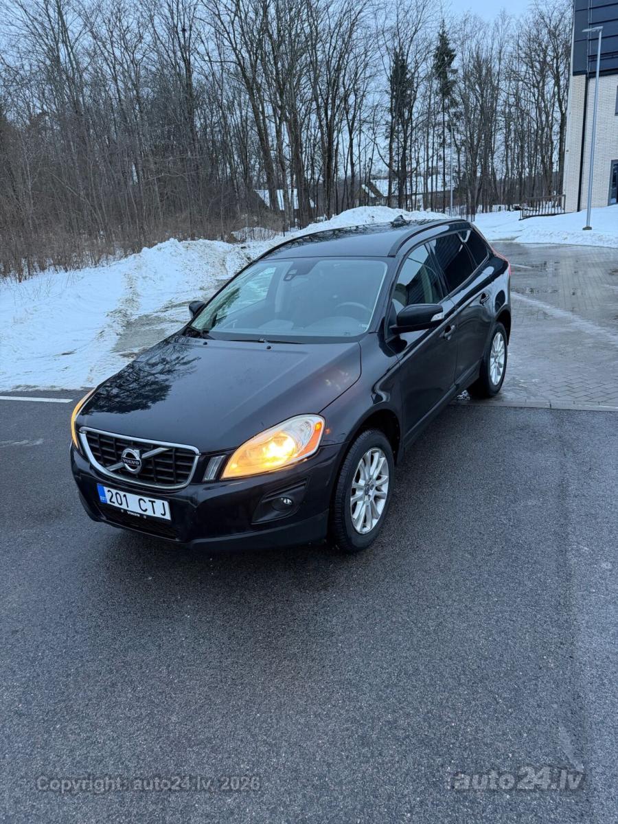 Melns Volvo XC60 2009 Tallina, ar dzinēja tilpumu 2.40 L un nobraukumu 304 tūkst. km par 7750 €, foto 3 vietnē AUTOMOTO.COM.LV