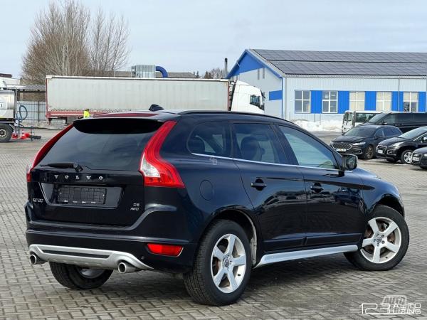 Melns Volvo XC60 2009 Tauragė, ar dzinēja tilpumu 2.40 L un nobraukumu 286 tūkst. km par 7300 €, foto 8 vietnē AUTOMOTO.COM.LV