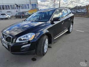 Black Volvo XC60 2009 in Panevezys, with an engine capacity of 2.40 L and mileage of 360 thousand km for 5300 €, photo 3 on AUTOMOTO.COM.LV