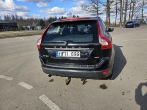 Black Volvo XC60 2009 in Panevezys, with an engine capacity of 2.40 L and mileage of 360 thousand km for 5300 €, photo 6 on AUTOMOTO.COM.LV