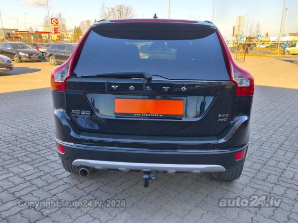 Melns Volvo XC60 2009 Tallina, ar dzinēja tilpumu 2.40 L un nobraukumu 238 tūkst. km par 9790 €, foto 7 vietnē AUTOMOTO.COM.LV