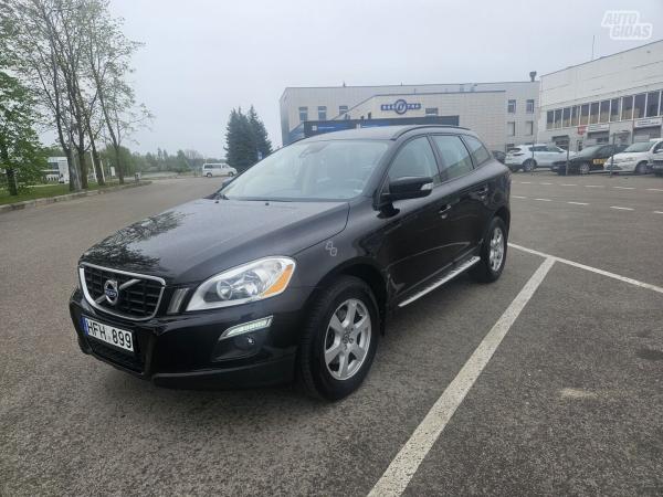 Black Volvo XC60 2009 in Panevezys, with an engine capacity of 2.40 L and mileage of 360 thousand km for 5500 €, photo 3 on AUTOMOTO.COM.LV